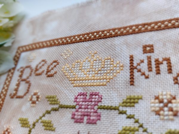 Bee Kind cross stitch pattern pdf, Bumblebee embroidery