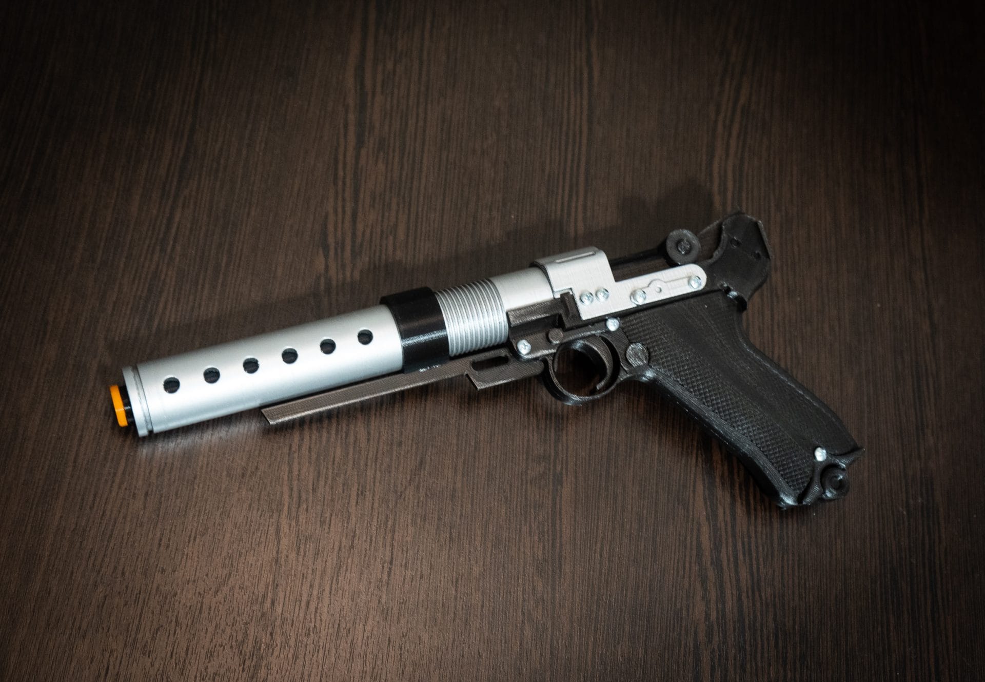 Jyn Erso A-180 Blaster Pistol Replica| Star Wars Cosplay - Crealandia