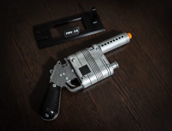 Rey Blaster Pistol| NN-14 Rey Gun| Star Wars Cosplay Replica - Crealandia