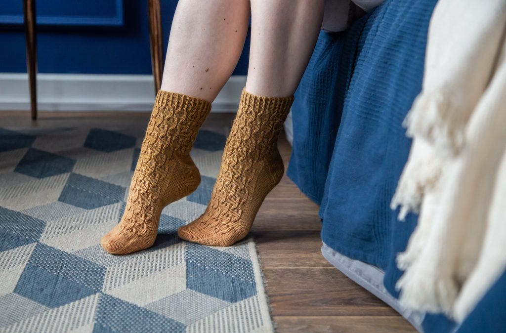 Country socks knitting pattern (PDF ENG) - Crealandia