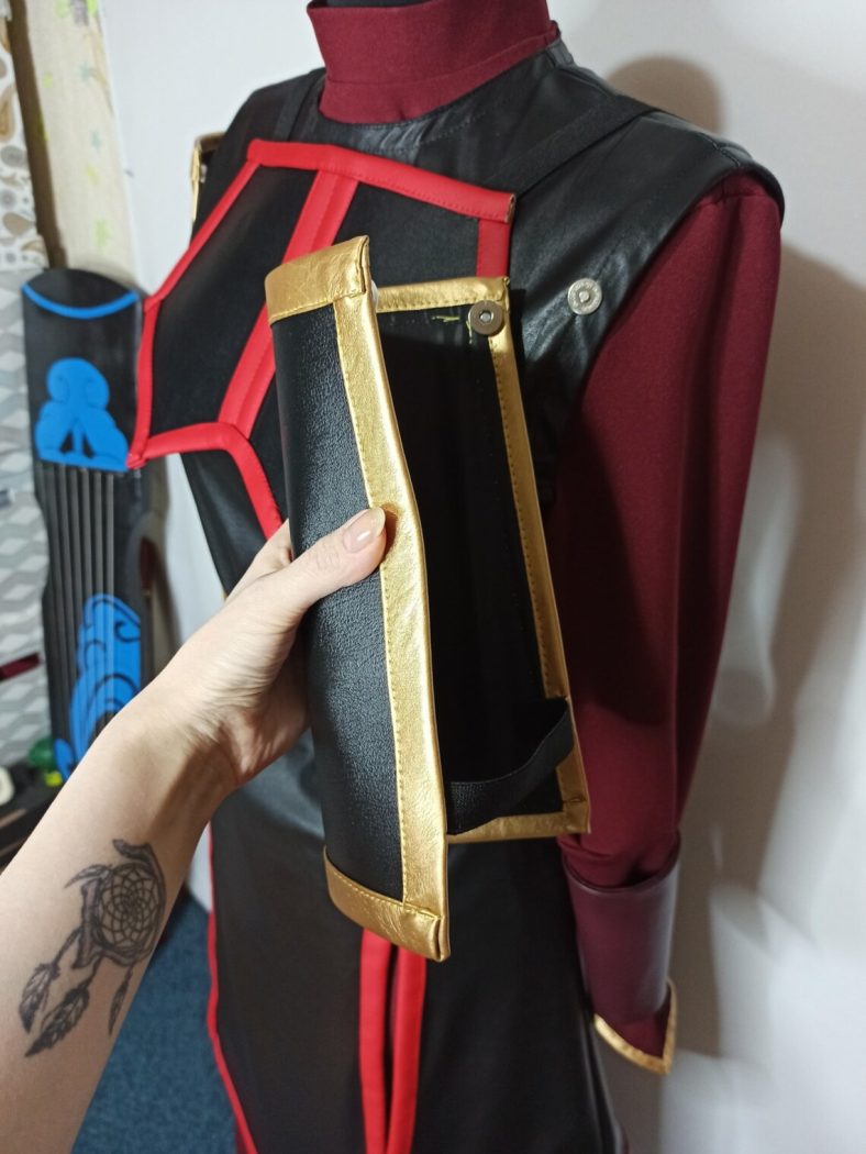 Azula from Avatar cosplay costume - Crealandia
