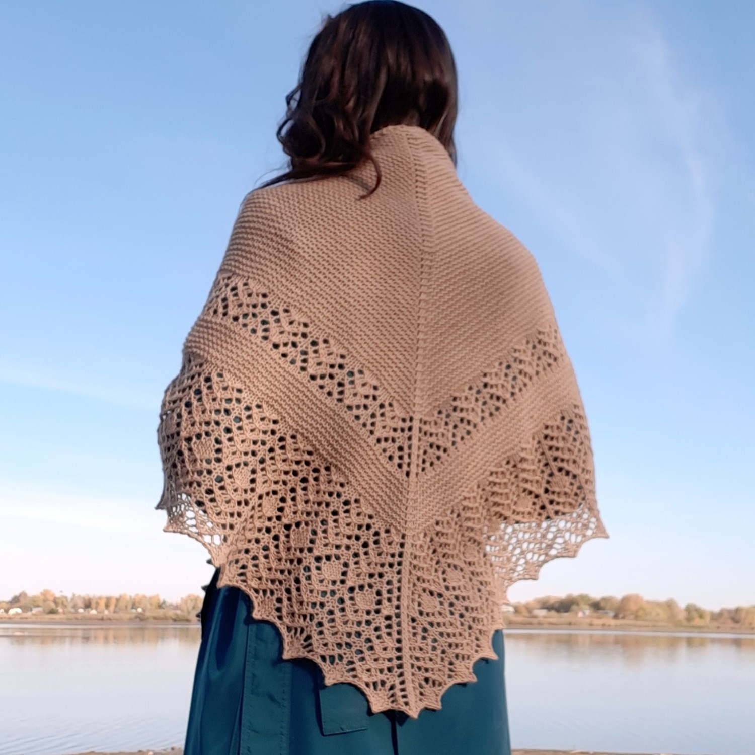 Shawl Knitting Pattern for 2 sizes Garter and Lace Sts Shawl