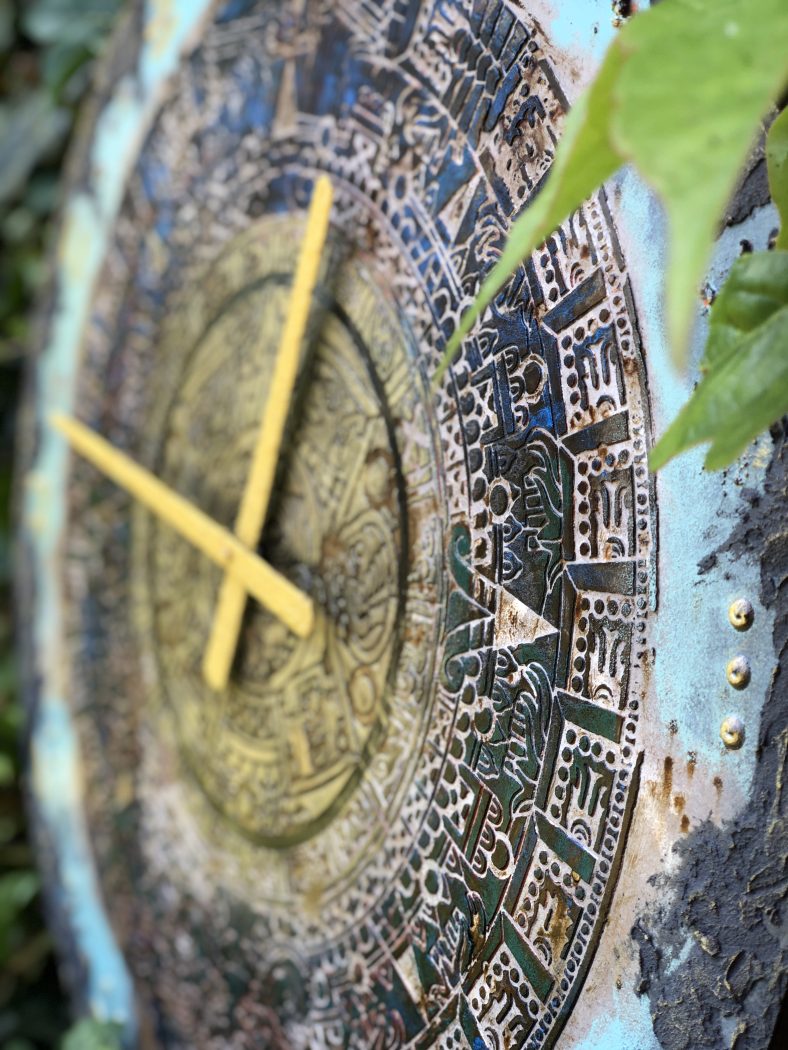 Mayan aztec calendar large wall clock - Crealandia
