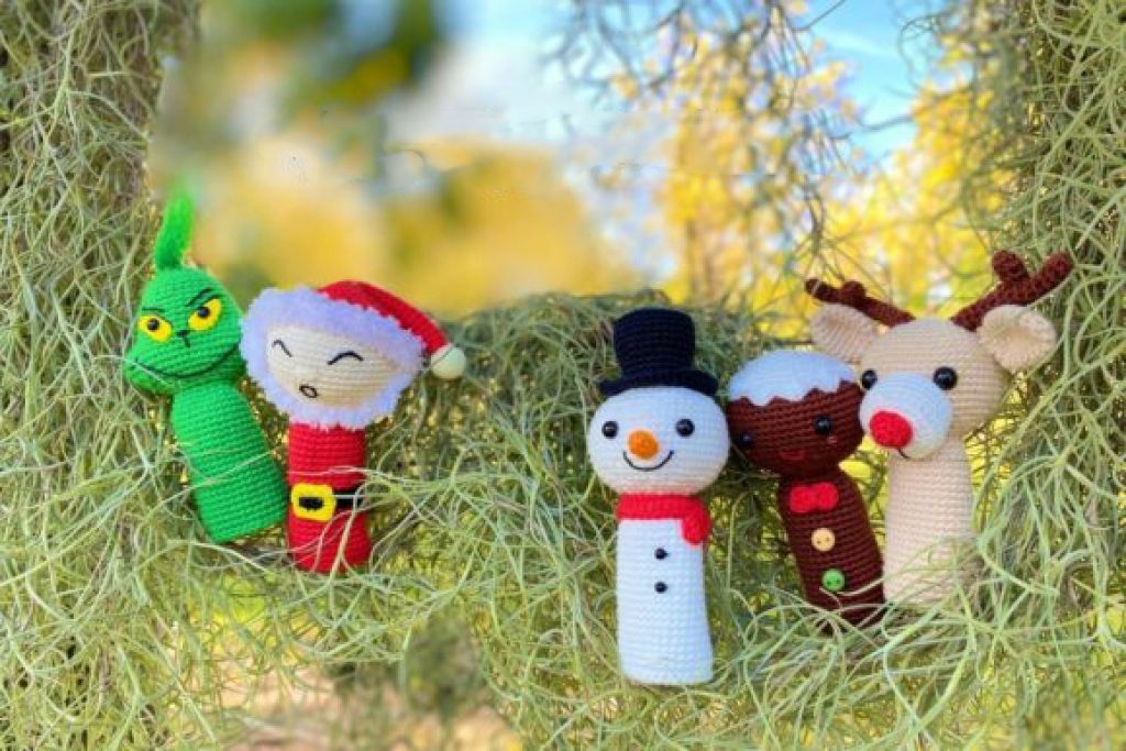 Crochet Pattern Christmas Finger Puppets - Crealandia