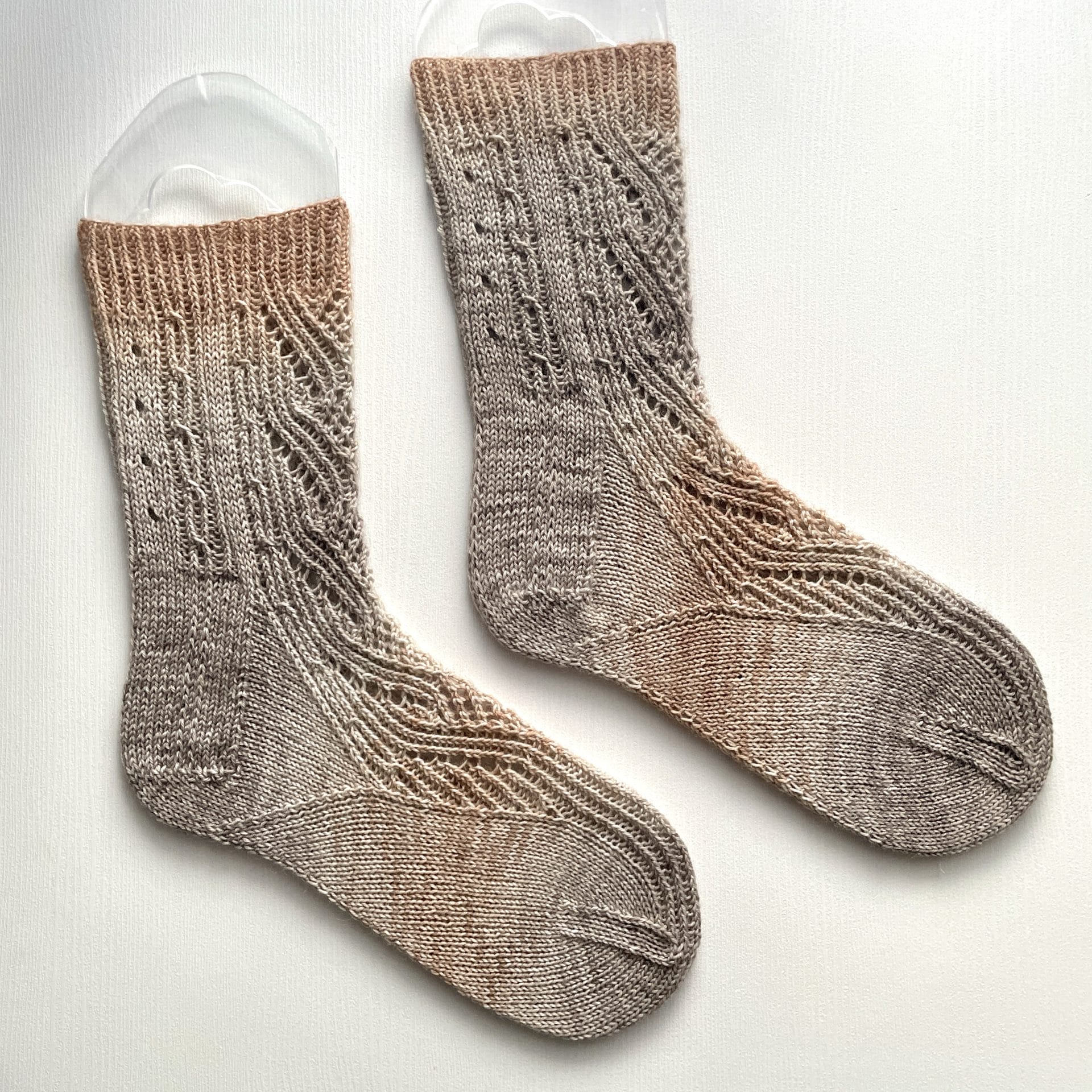 Itamaraty sock knitting pattern (PDF ENG) - Crealandia
